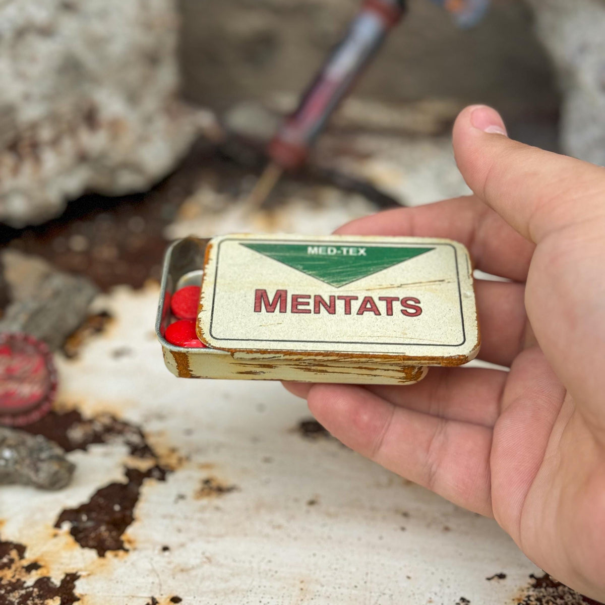 Fallout Rusted Mentats Pillbox, Metal Boxes and Pills, Decor and Cospl ...